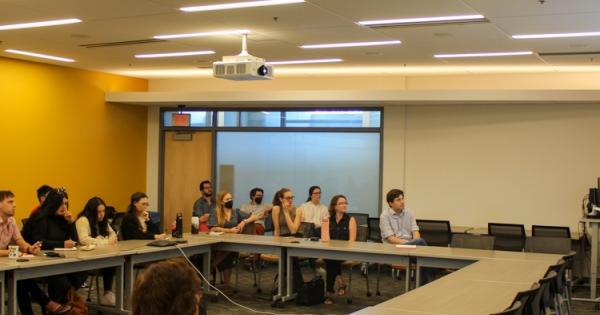 Robert Bond Gives Distinguished Alumni Speech | School of Communication